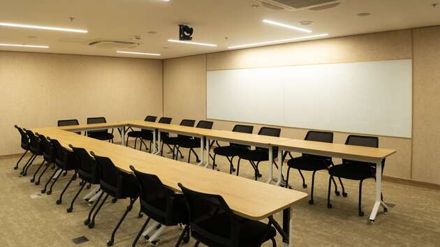 GoSpace 6431 - WeWork Eleven West - 18 Seater Conference Room | Meeting ...