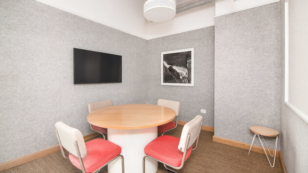 GoSpace 8648 - WeWork Berger Delhi One - 4 Seater Meeting Room ...