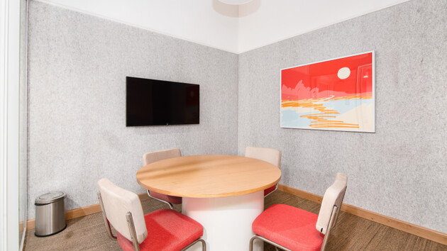 GoSpace 8649 - WeWork Berger Delhi One - 4 Seater Meeting Room ...