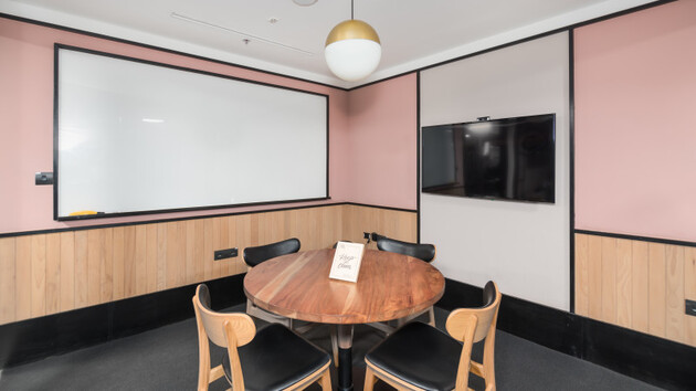 GoSpace 8555 - WeWork Platina Tower - 4 Seater Meeting Room | Meeting ...