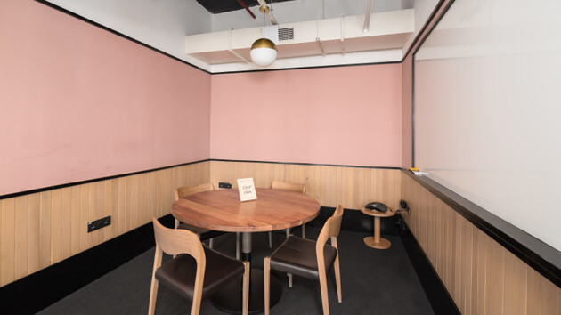 GoSpace 8561 - WeWork Platina Tower - 4 Seater Meeting Room | Meeting ...