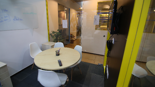 GoSpace 8405 - AltF Global Foyer Mall - 4 Seater Meeting Room | Meeting ...