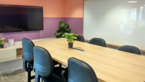 GoSpace 1684 - Cowrks Sterling Technopolis - 6 Seater Meeting Room ...