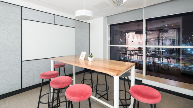 GoSpace 8589 - WeWork Blue One Square - 6 Seater Meeting Room | Meeting ...
