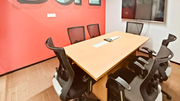 GoSpace 8683 - OYO Innov8 CLC Tower - 6 Seater Meeting Room | Meeting ...